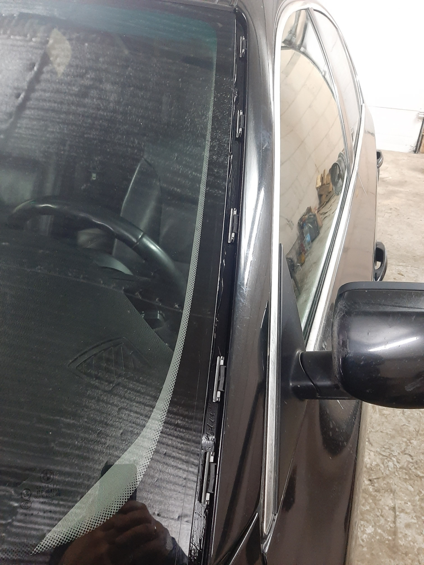 Замена лобового — BMW 5 series (E60), 2,5 л, 2006 года | запчасти | DRIVE2