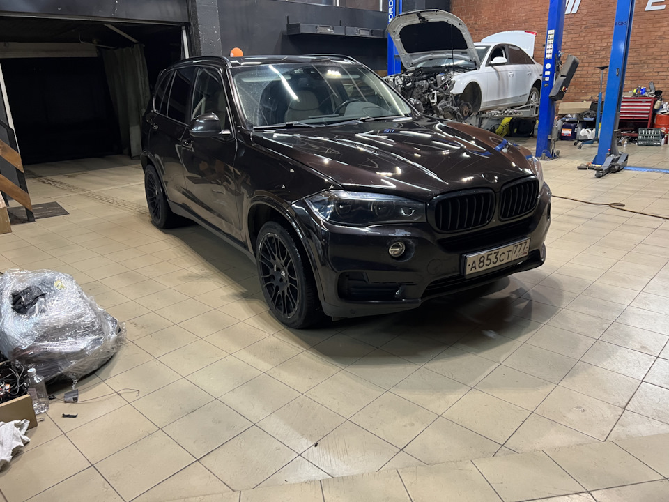 Передний бампер стиль М ф15 — BMW X5 (F15), 3 л, 2014 года | аксессуары ...