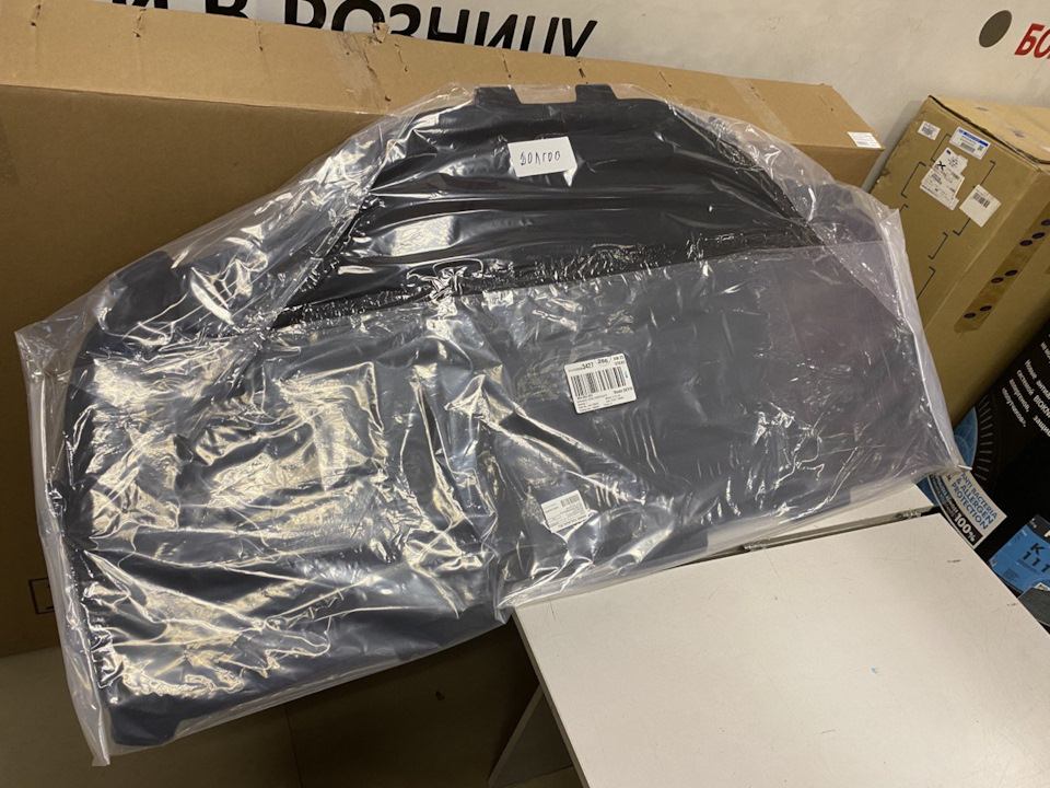 Готовимся к зиме. Коврики SRTK, шумоизоляция капота, оригинальные чехлы ...