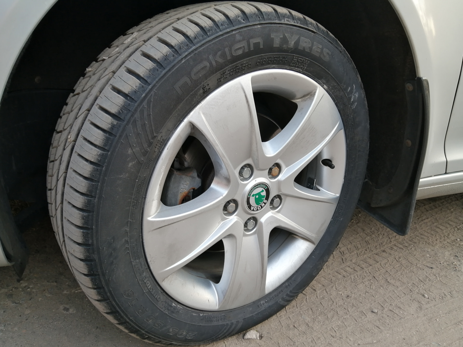 Летние колеса Nokian Nordman SX3 205 55 16 — Skoda Octavia A5 Mk2, 1,6 ...