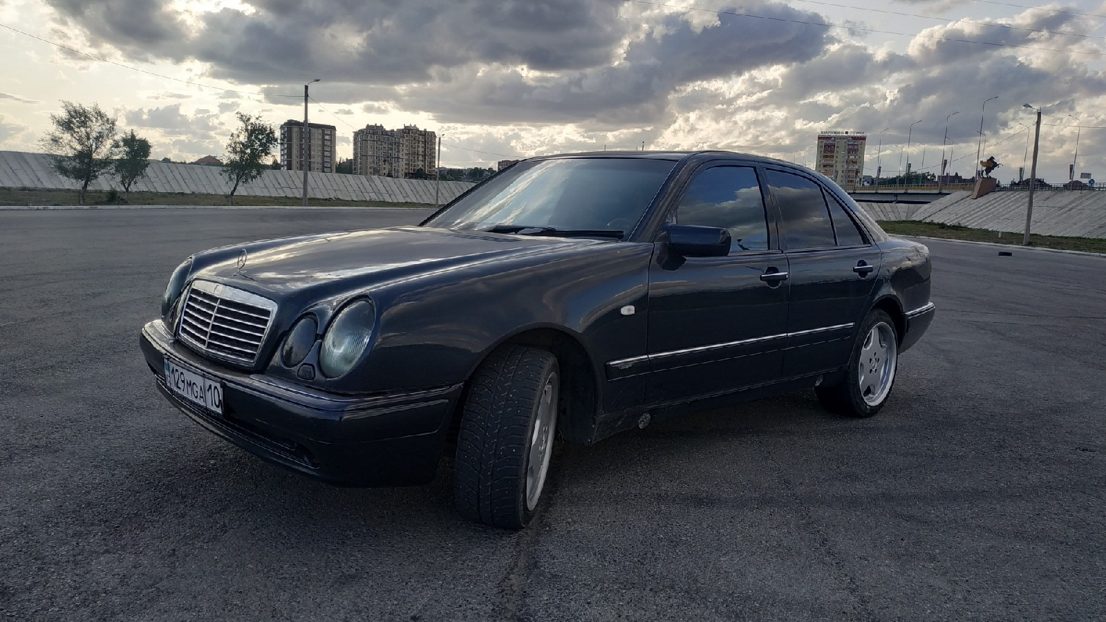 Mercedes-Benz E-class (W210) 4.2 бензиновый 1998 | plötzlich e420 на DRIVE2
