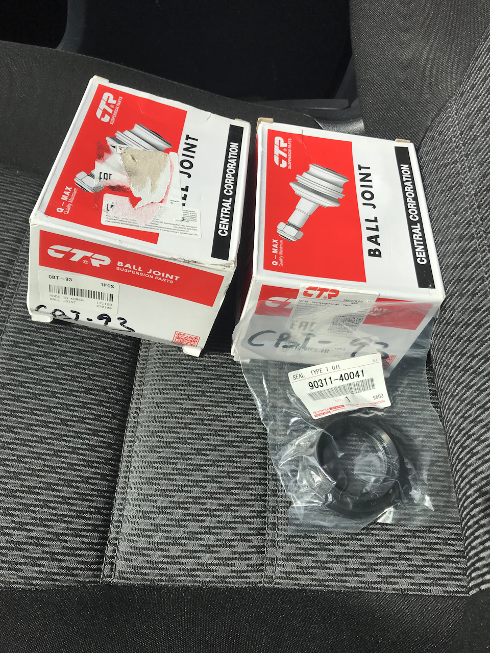 Запись 2: Замена шаровых и сальника привода — Toyota Avensis III, 2 л ...