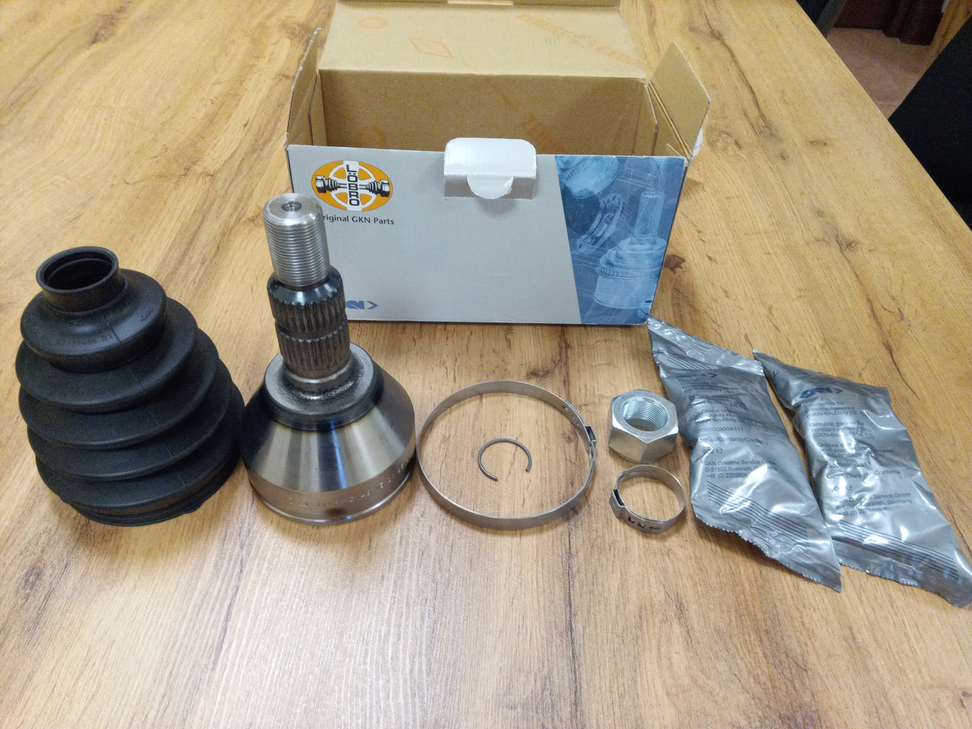 Коврики, ограничитель двери, ШРУС, дворники, парктроники, модуль — Opel ...