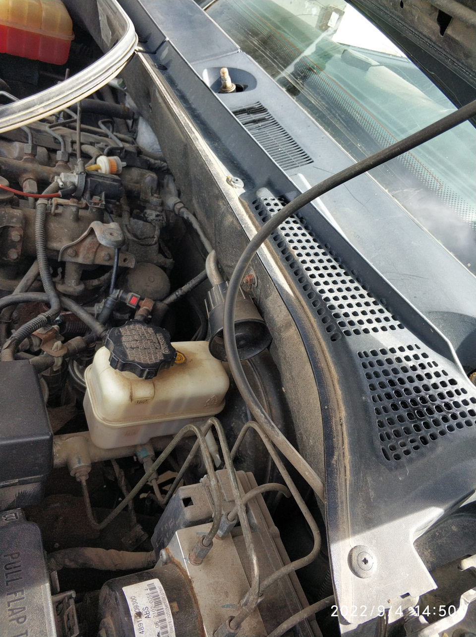 Трапеция стеклоочистителей — SsangYong Kyron, 2 л, 2010 года | своими ...