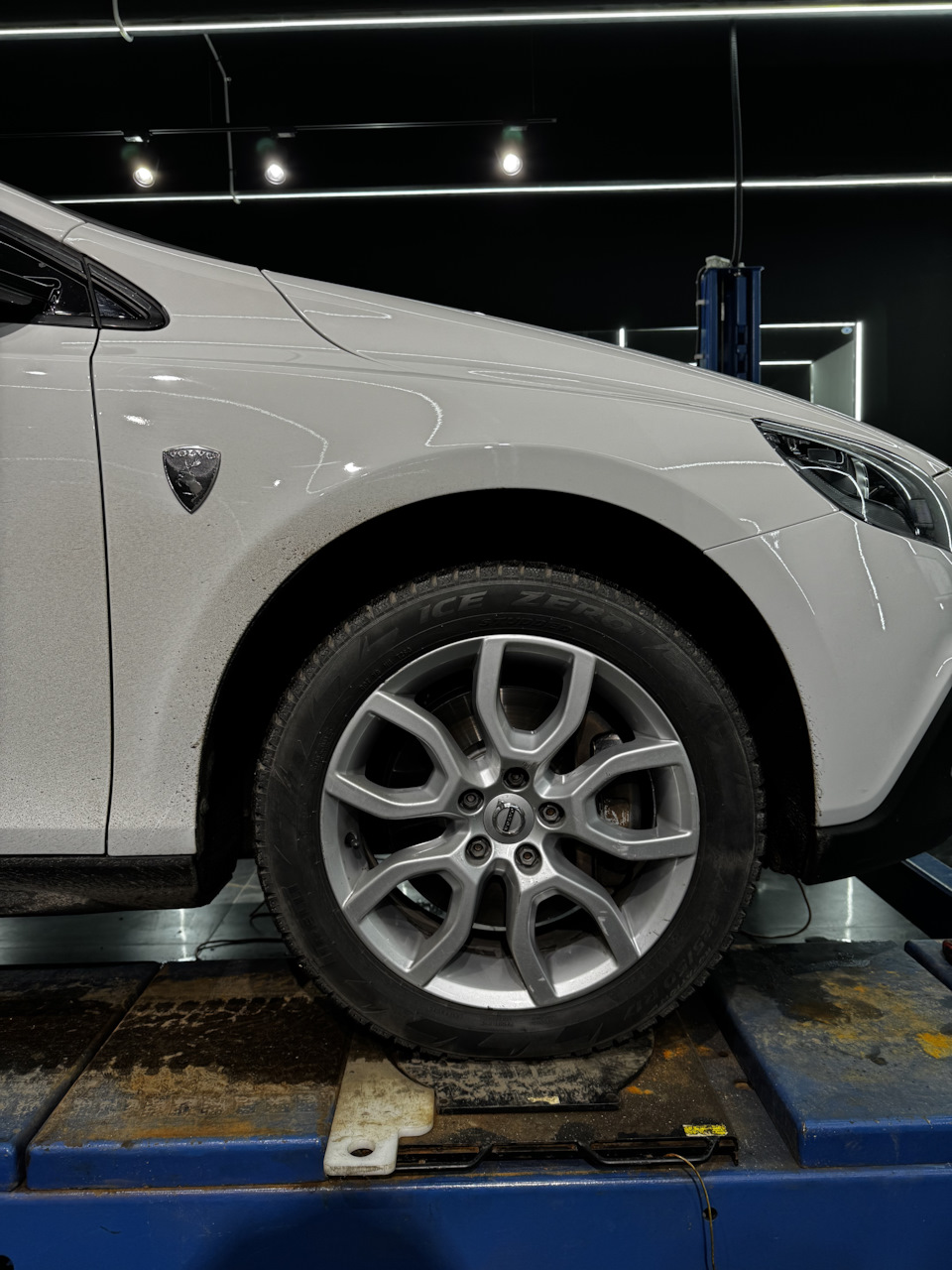 Замена передней подвески и масла АКПП — Volvo V40 Cross Country, 2 л ...