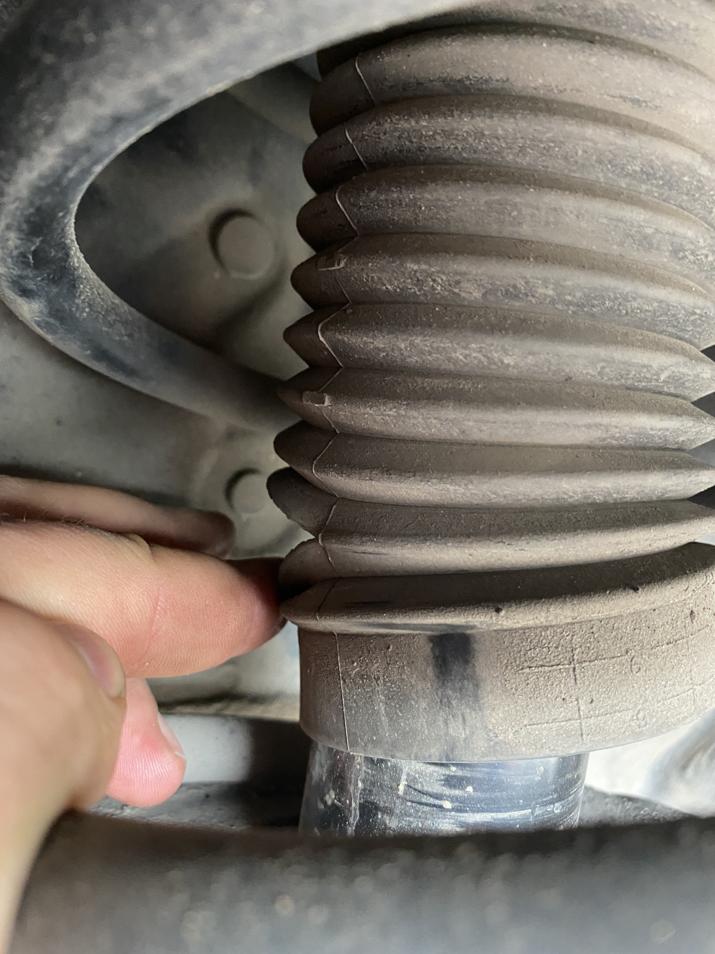 разложились пыльники стоек — Mitsubishi Outlander (3G), 2,4 л, 2015 ...