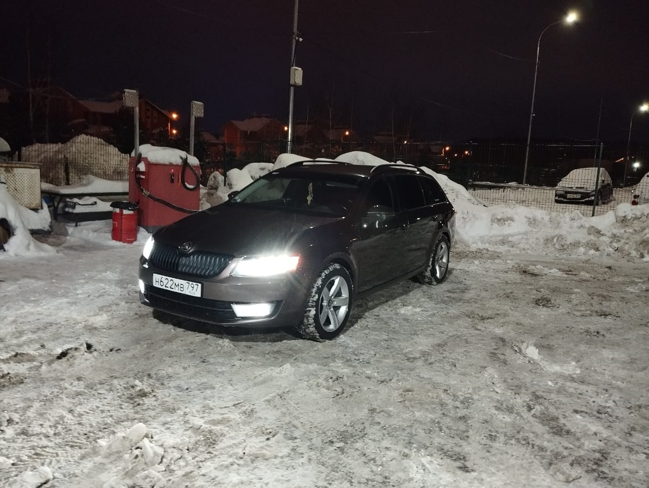 Немного зимних фото на зимних колесах r17 — Skoda Octavia Combi A7 Mk3, 1,8 л, 2014 года ...