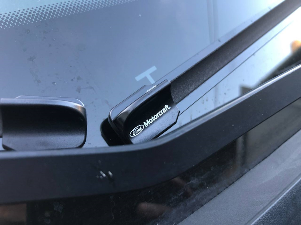 Новые щётки, уплотнители, накладка порога от Mk8 ST — Ford Fiesta ST ...