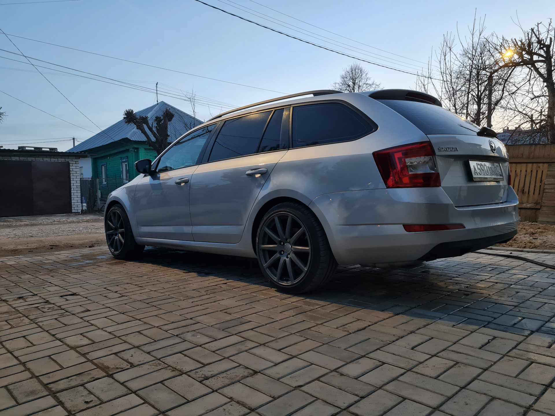 Нужно мнение со стороны — Skoda Octavia Combi A7 Mk3, 1,8 л, 2014 года | колёсные диски | DRIVE2