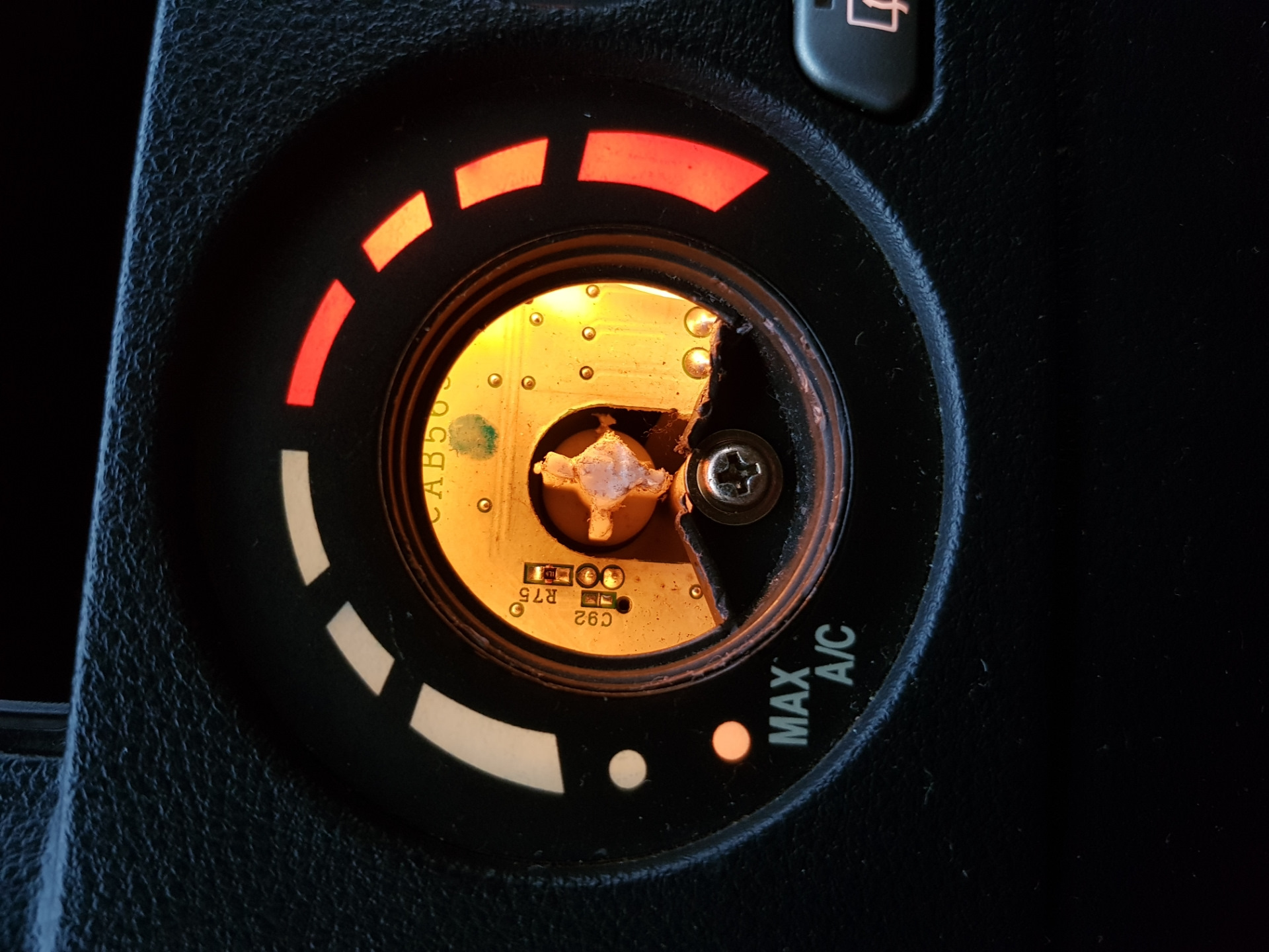 Регулятор температуры печки — Mitsubishi Outlander (1G), 2,4 л, 2004 ...