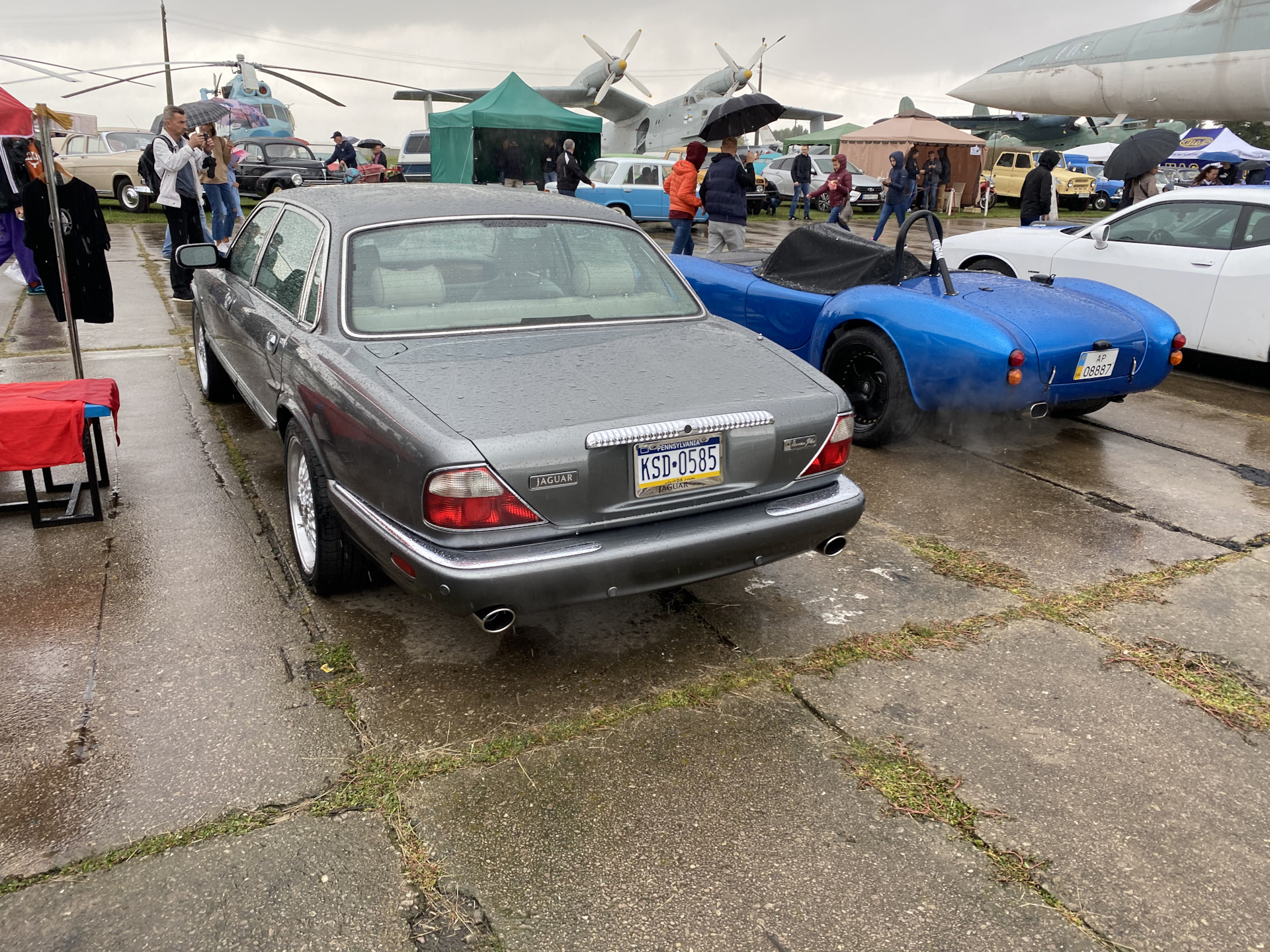 побывали на ОлдКарЛенде 2021 — Jaguar XJ Mark 2, 4 л., 2002 года ...