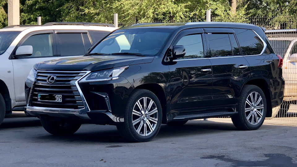 Lexus LX (URJ200/URJ201) 5.7 бензиновый 2016 | LX 570 на DRIVE2