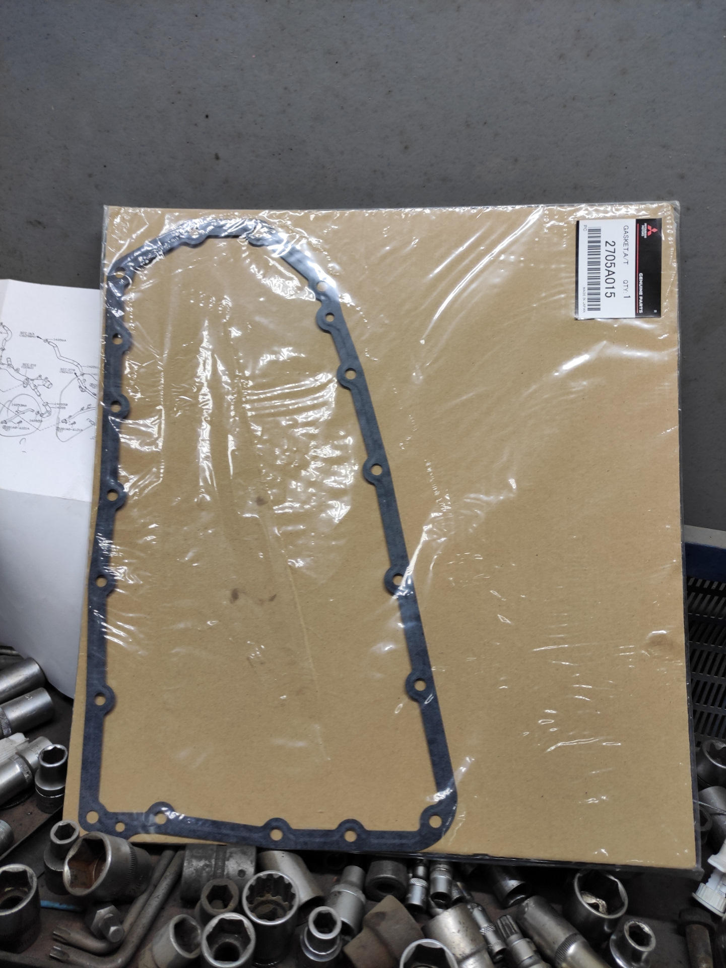 Замена масла в вариаторе — Mitsubishi Lancer X, 1,8 л, 2008 года ...