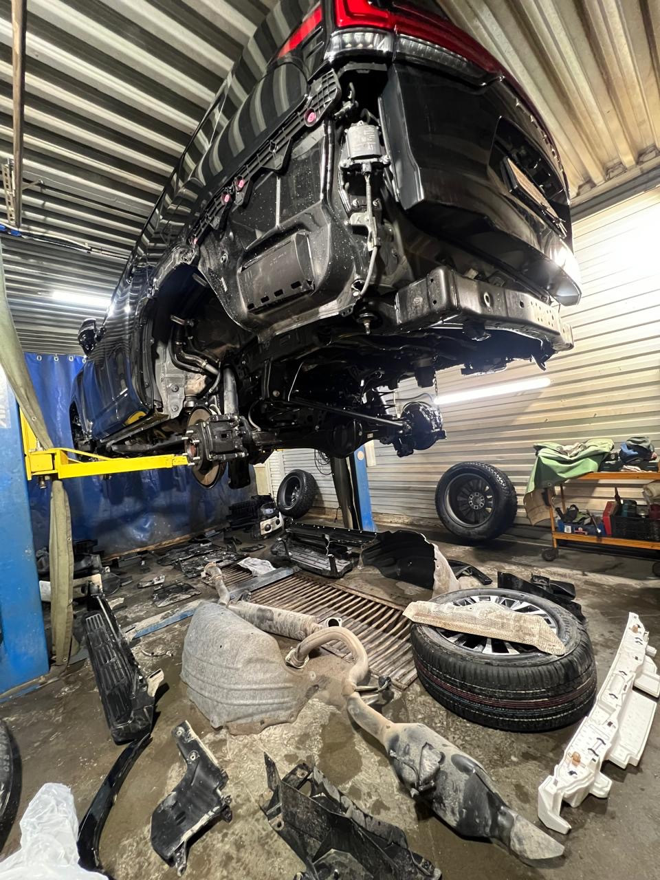 Антикоррозионная защита Dinitrol и Mercasol — Lexus LX (4G), 3,3 л ...