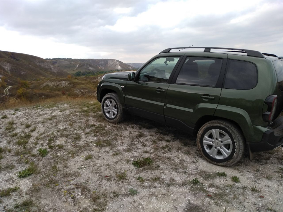 Нива Тревал для путешествий компанией — Lada Niva Travel, 1,7 л, 2021 ...