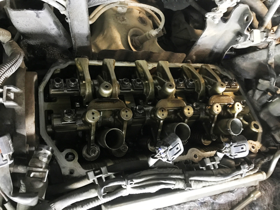 То 275000 и замена задней клапанной крышки 6B31 — Mitsubishi Outlander ...