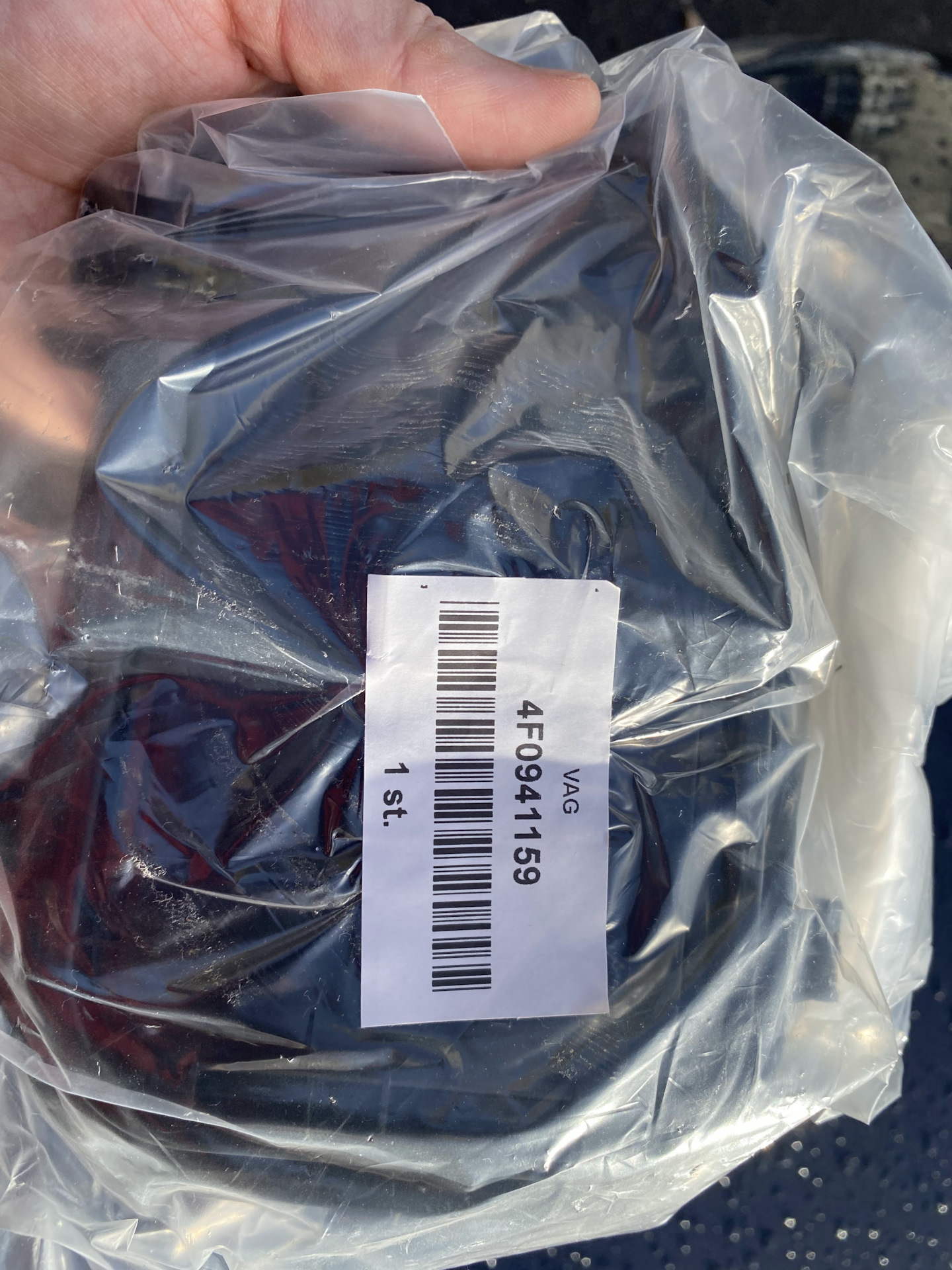 Крышка фары Hella — Audi A6 (C6), 3 л, 2010 года | запчасти | DRIVE2