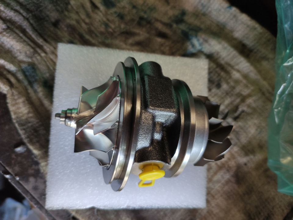 Замена картриджа турбины HE221W — SsangYong Musso, 3 л, 2001 года ...