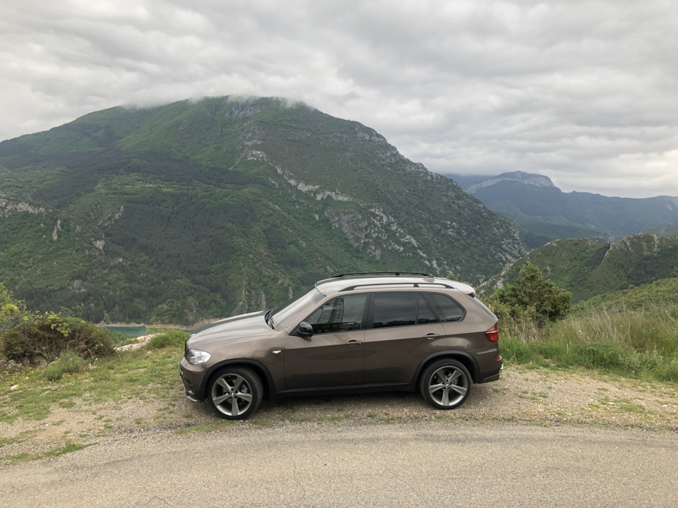 Накладки на зеркала. — BMW X5 (E70), 3 л, 2010 года | тюнинг | DRIVE2