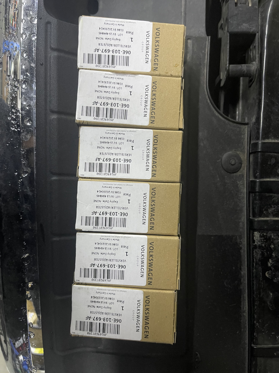 Замена электромагнитных клапанов AVS. — Audi Q5 (1G), 2 л, 2010 года ...