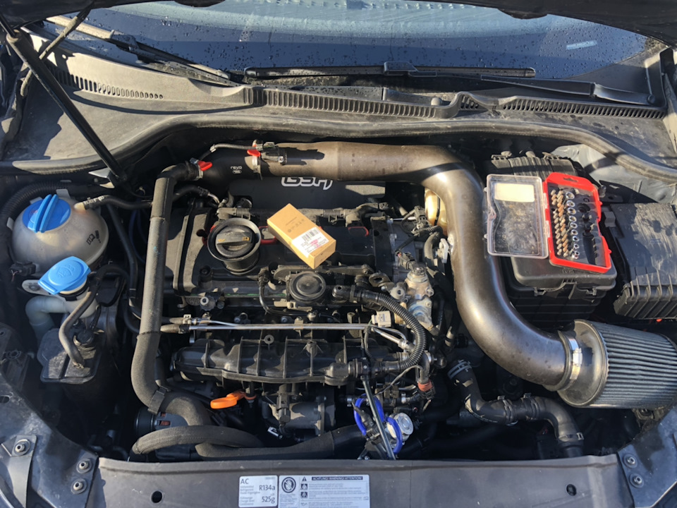 Замена Mass Air Flow Sensor — Volkswagen Golf R Mk6, 2 л, 2011 года ...