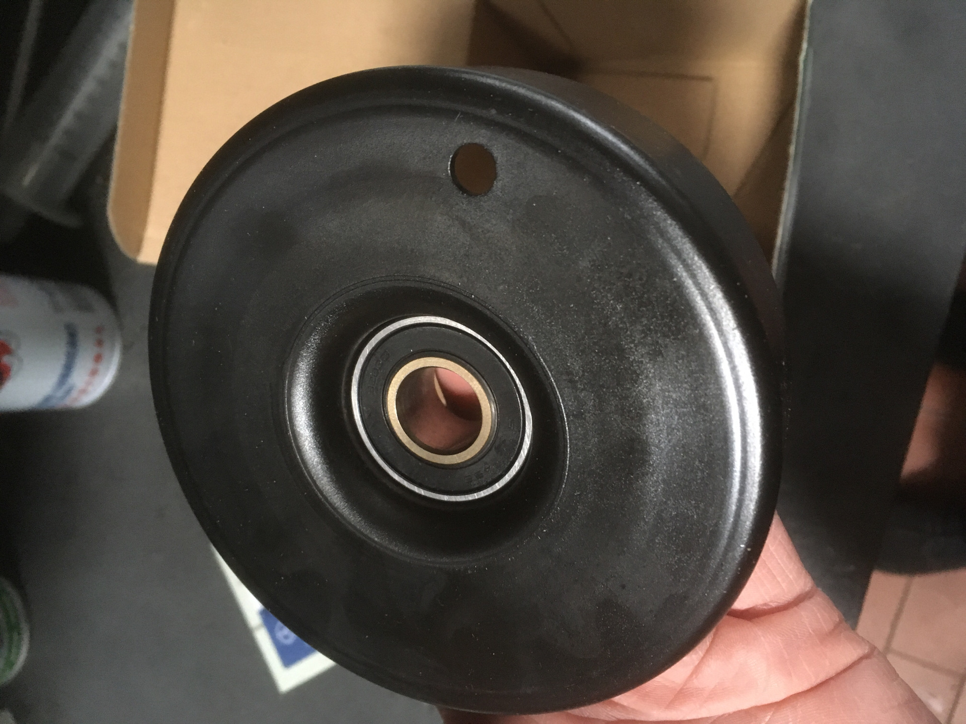 Подвесной + ролик натяжителя — Mercedes-Benz E-class (W124), 2,2 л ...