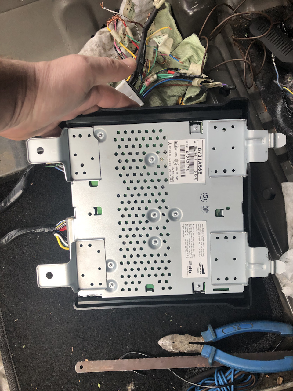 8701A565 Усилитель акустической системы Mitsubishi | Запчасти на DRIVE2