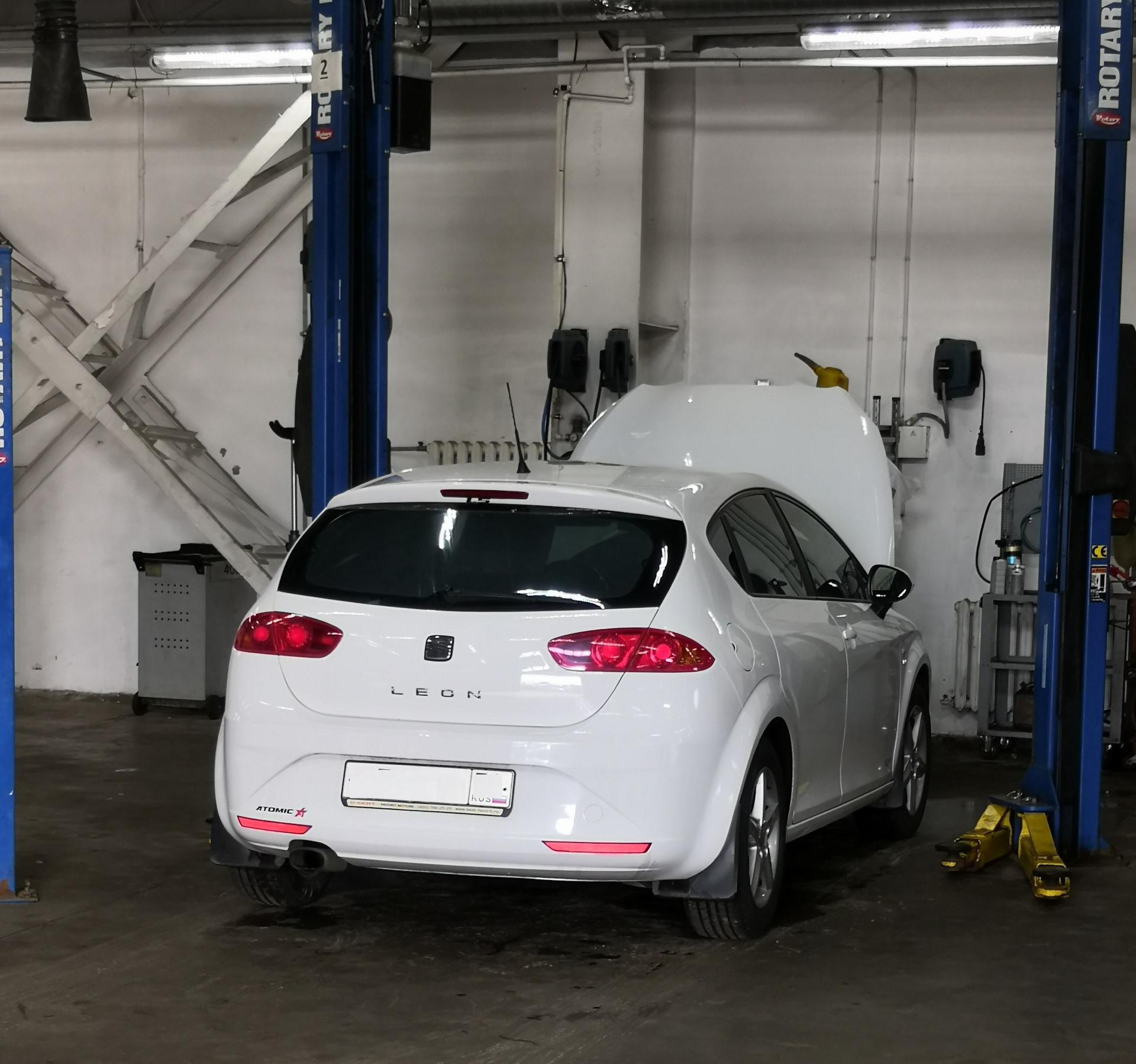 Нид хэлп, народ помогайте?! — SEAT Leon (Mk II), 1,2 л, 2012 года ...