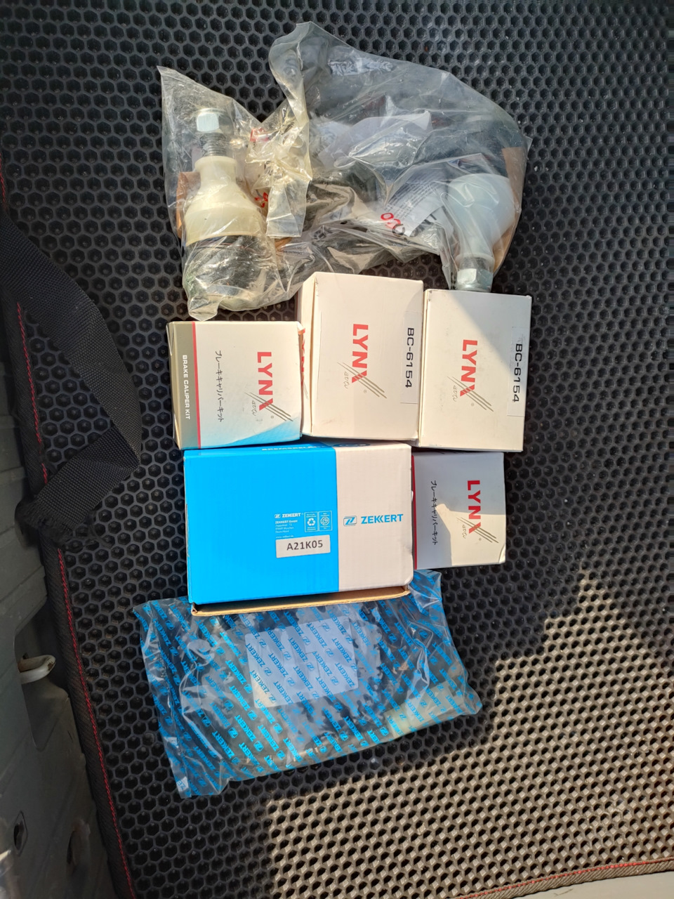 BC6154 Ремкомплект тормозного суппорта с поршнем заднего (поршень Ø 40 ...