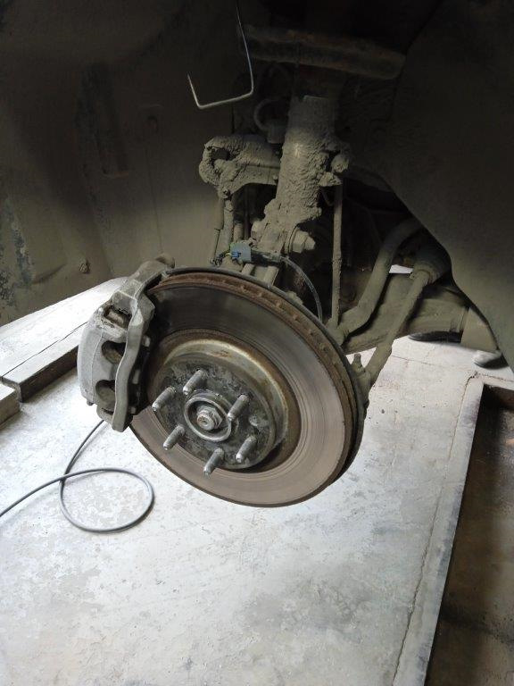 Проточка передних тормозных дисков — Cadillac SRX (2G), 3 л, 2011 года ...