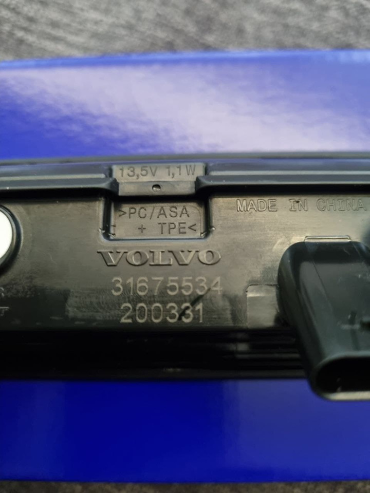 Ручка крышки багажника 31675534 на Volvo V90 Cross Country, Volvo V60 ...