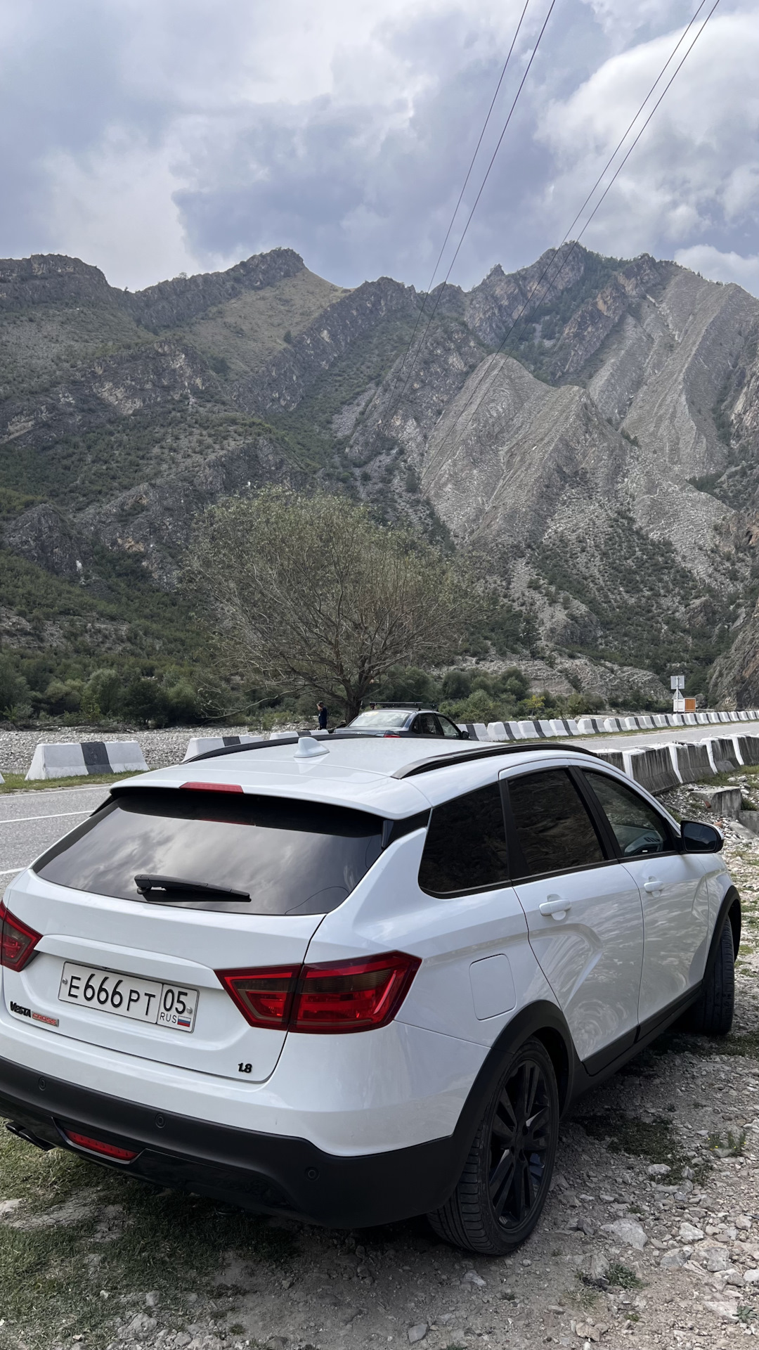 Бронь на фары — Lada Vesta SW Cross (1G), 1,8 л, 2019 года | другое | DRIVE2