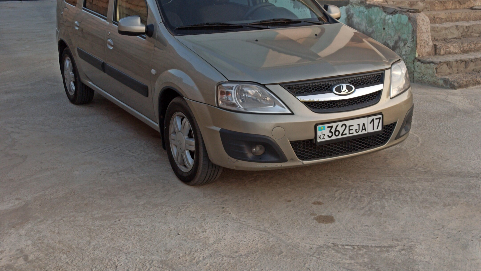 Lada Ларгус 1.6 бензиновый 2013 | 7 местный овощ на DRIVE2