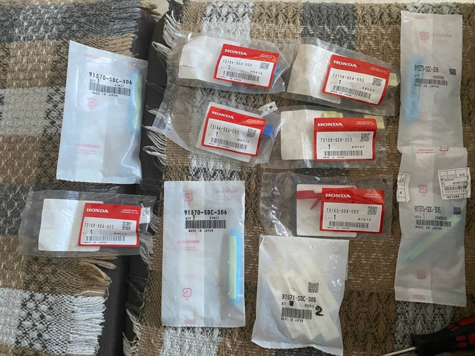 35. Замена стекла, убираем колхоз… — Honda Accord (7G), 2 л, 2006 года ...