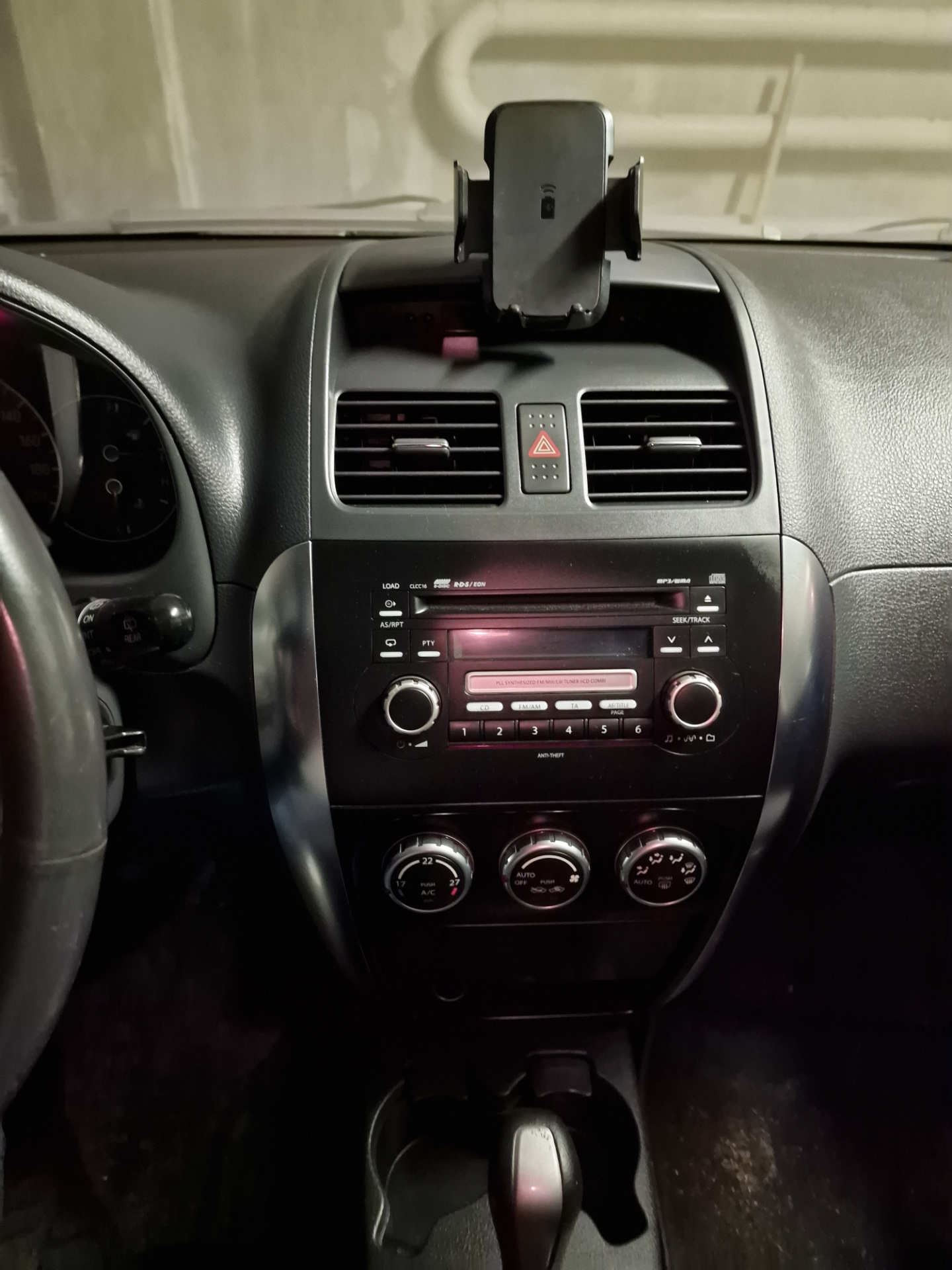 Крепление телефона в машине — DRIVE2