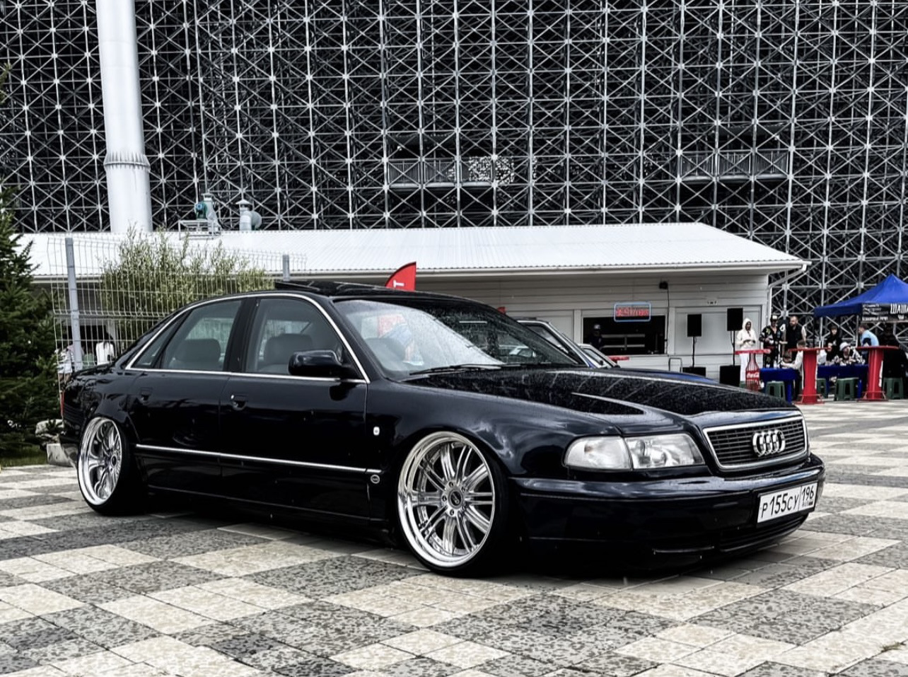 Сначала фотографии этого сезона, первый выезд, первый топ10 — Audi A8 (D2), 4,2 л, 1998 года ...