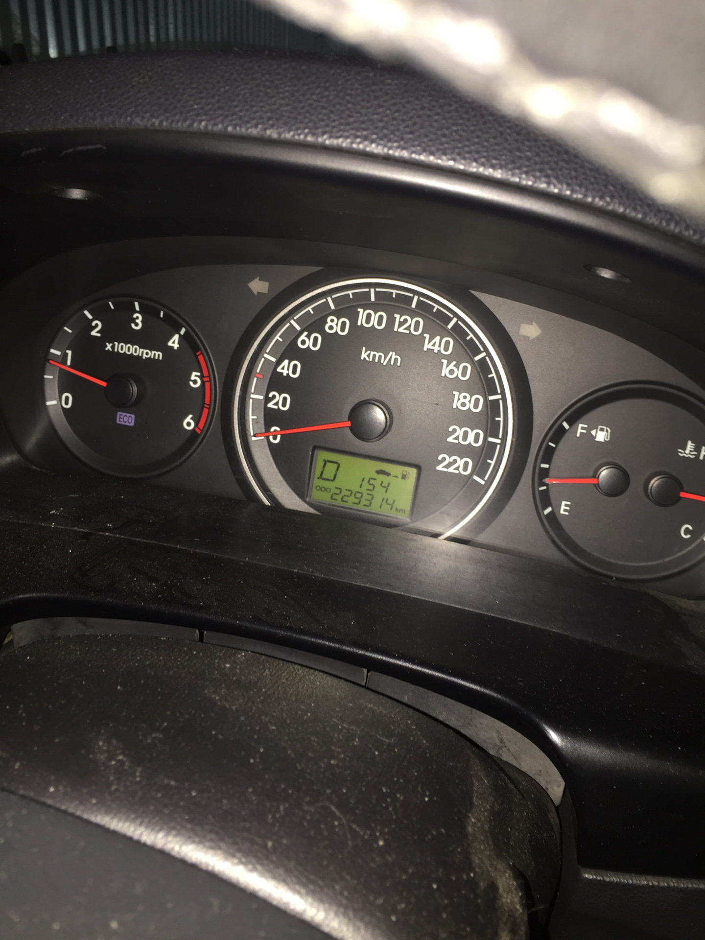 Замена заднего ступичного подшипника — Hyundai Grand Starex, 2,5 л ...