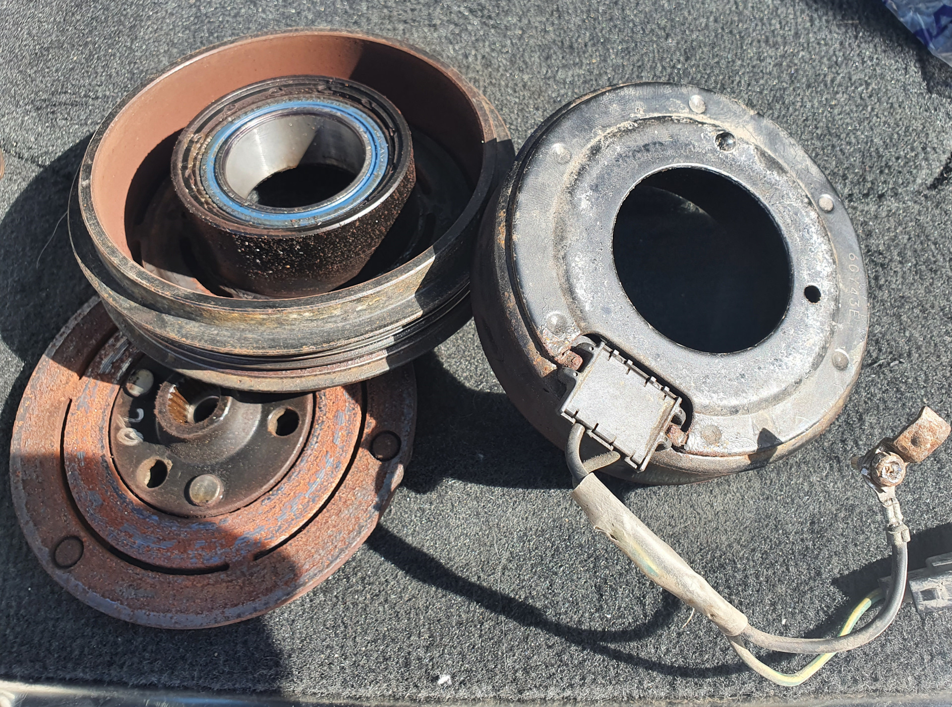 Замена муфты компрессора кондиционера — Volvo XC60 (1G), 2,5 л, 2014 ...