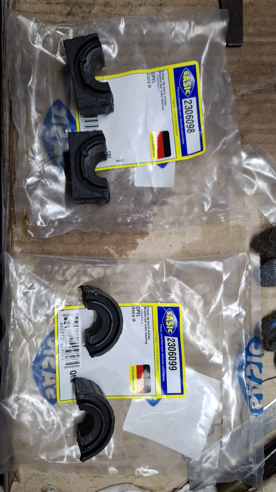 Втулки переднего стабилизатора — Volkswagen Tiguan (1G), 2 л, 2013 года ...