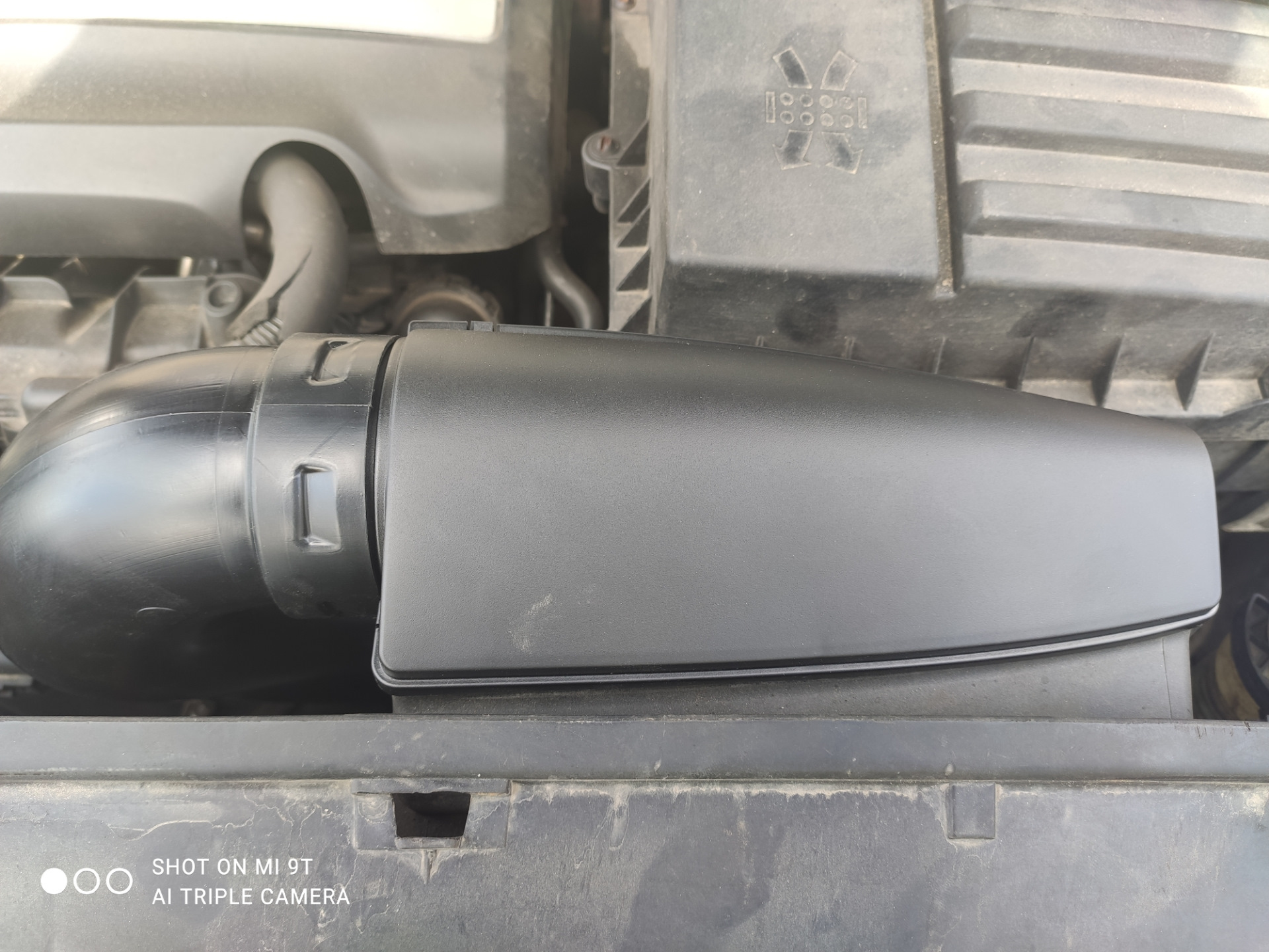 Фланец воздуховода — Volkswagen Tiguan (1G), 2 л, 2008 года | запчасти ...