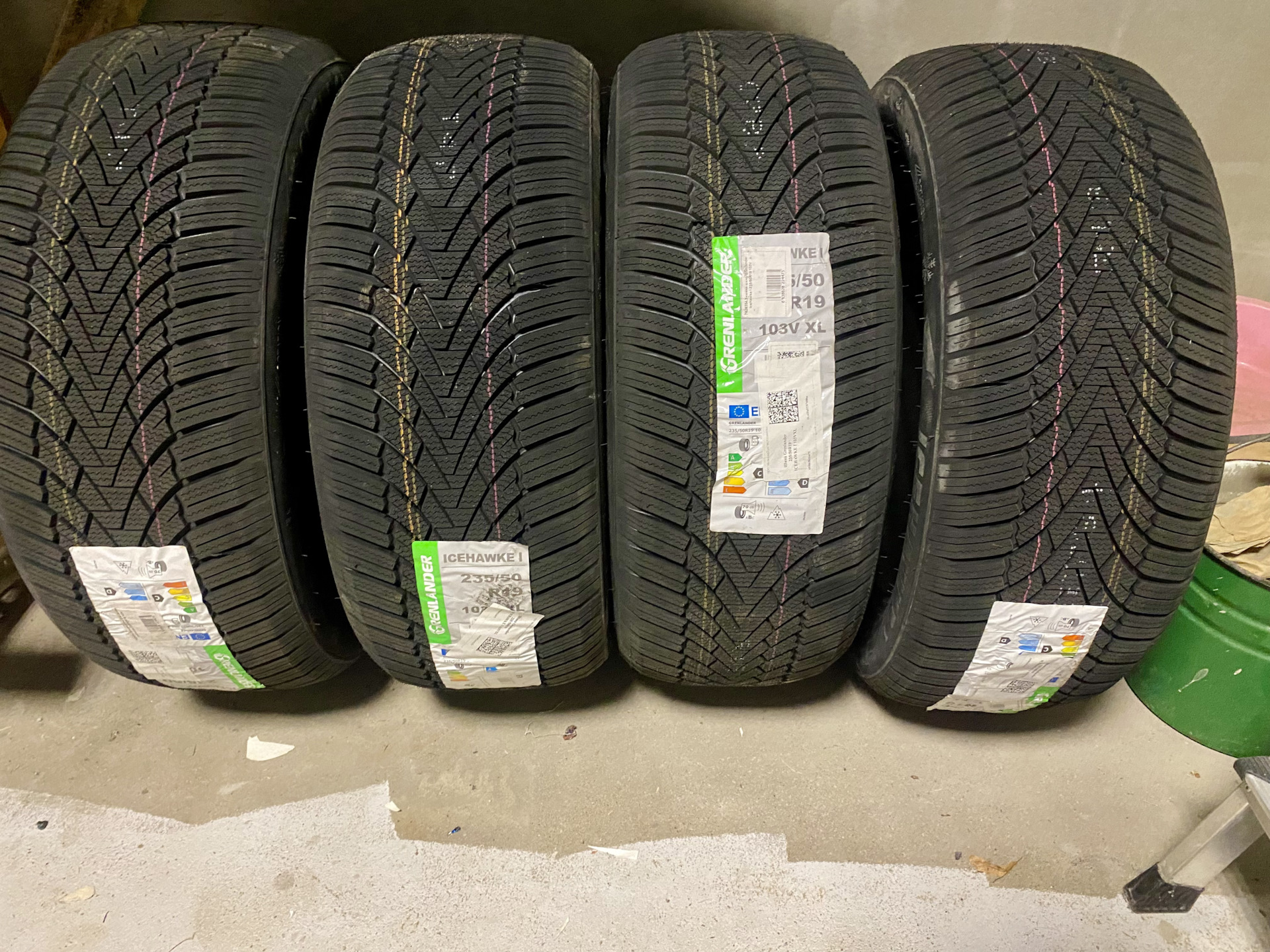 Зимняя резина R19 235/50 — Chevrolet Equinox (3G), 1,5 л, 2020 года ...