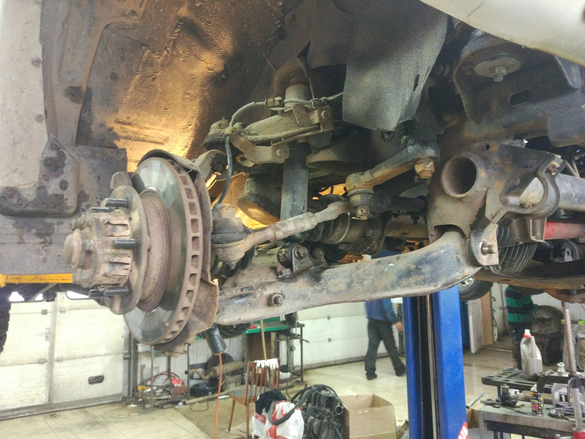 Замена передней подвески — Mitsubishi Pajero (2G), 2,8 л, 1994 года ...