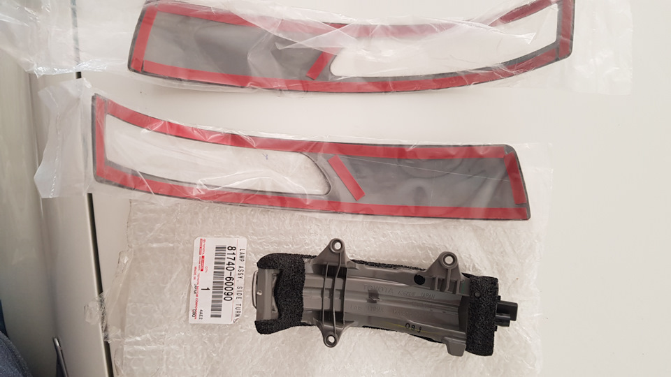 8174060090 Повторитель поворота лев TOYOTA LEXUS | Запчасти на DRIVE2