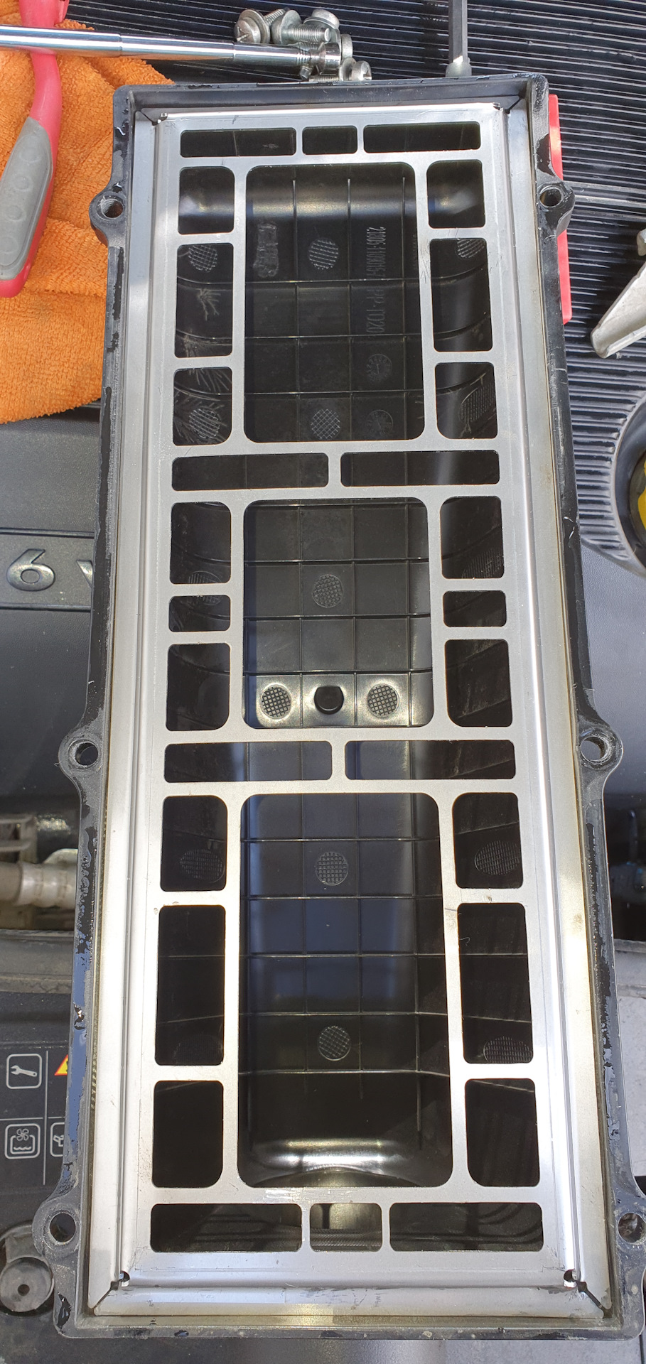 Покупка тормозных трубок и шлангов — Volkswagen Polo Sedan, 1,6 л, 2012 ...