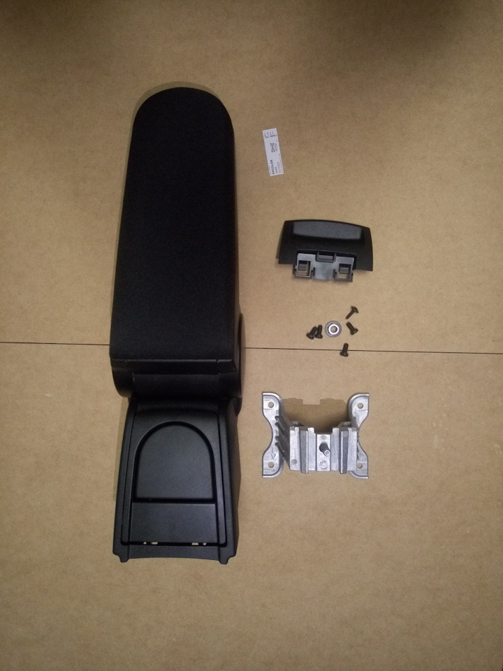 Подлокотник Volkswagen Polo Sedan на Volkswagen Polo Sedan. Б/у | 6 000 ...