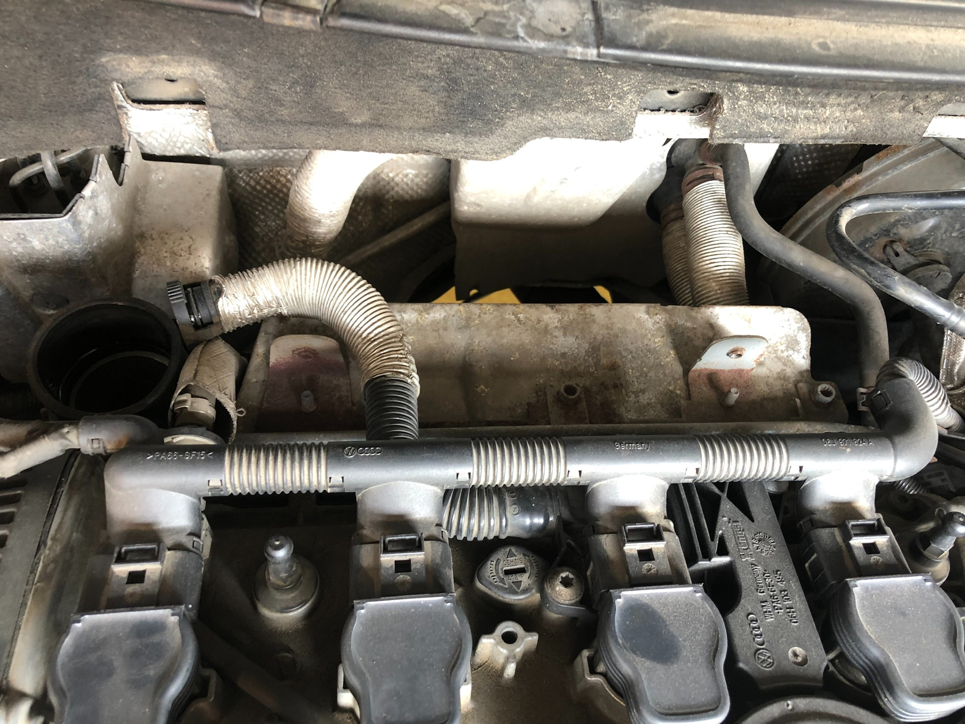 Замена термозащитного экрана глушителя — Volkswagen Passat B6, 1,8 л ...