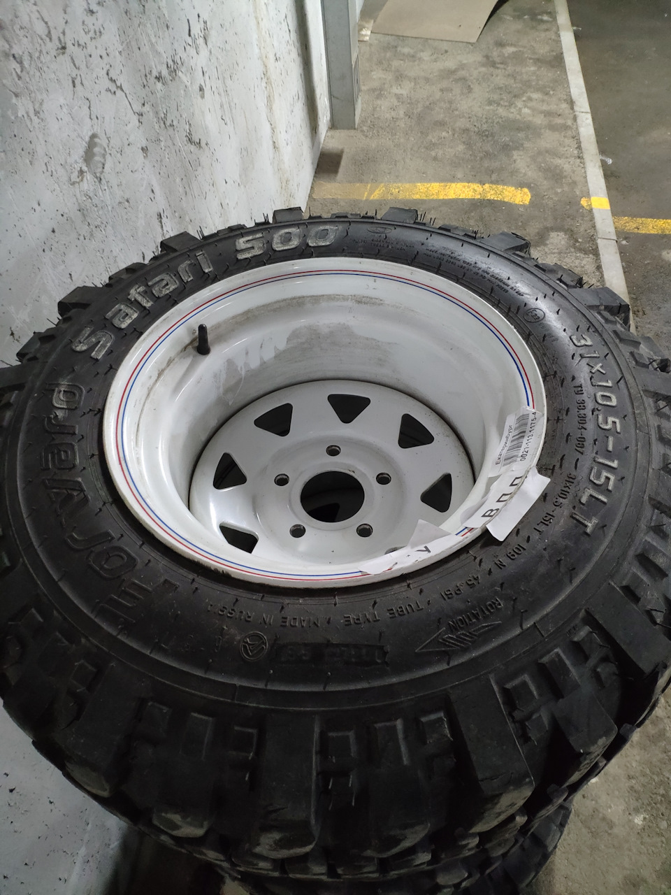 Приехали колеса! — Jeep Grand Cherokee (WJ), 4 л, 2004 года | шины | DRIVE2