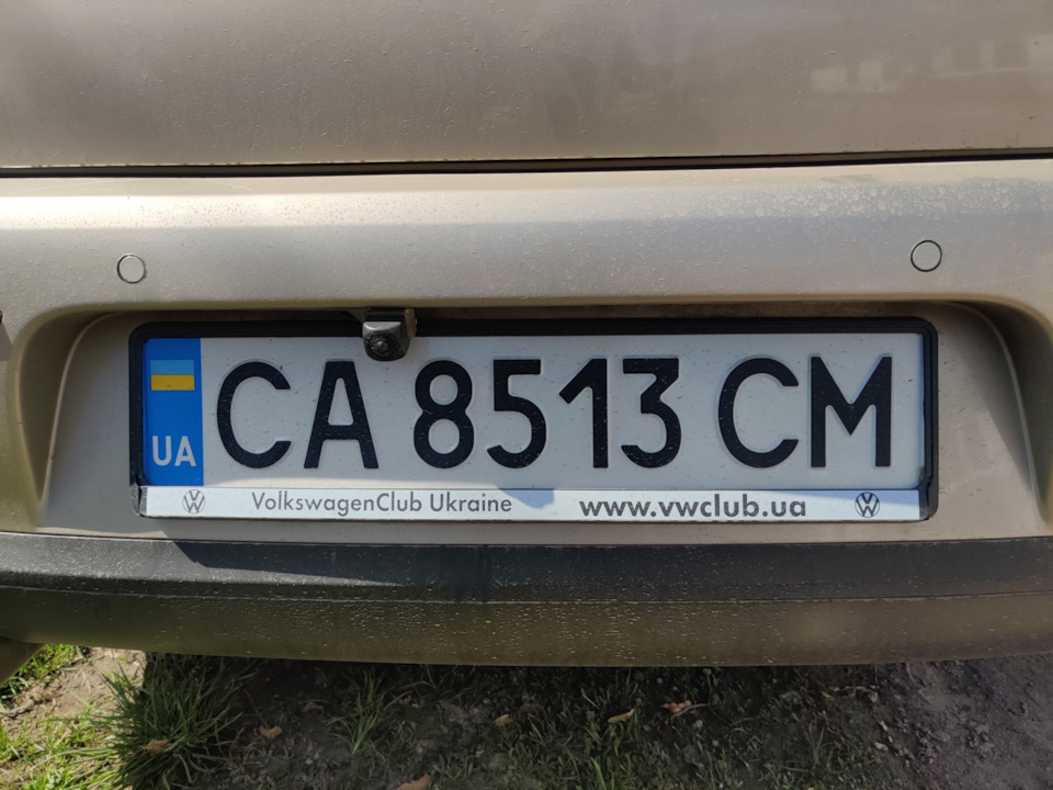 Оригинальные номерные рамки VW — Volkswagen Passat B6, 2 л, 2007 года ...
