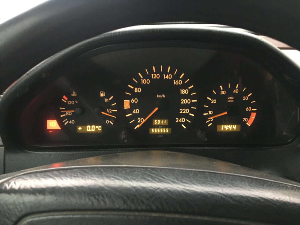 555 555км — Mercedes-Benz C-Class (W202), 1,8 л, 1993 года | наблюдение ...