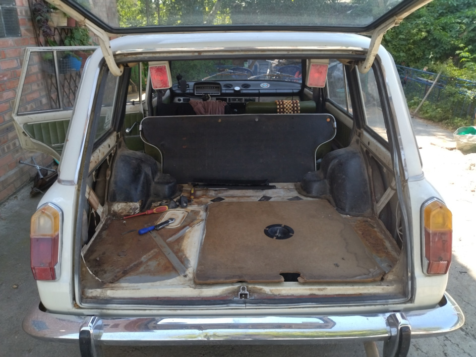 Спортивное облегчение кузова (почти) — Lada 2102, 1,2 л, 1974 года ...